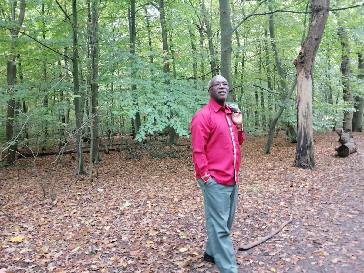 De drie kernwaarden van Father Patrick Sankale | Wilde Ganzen